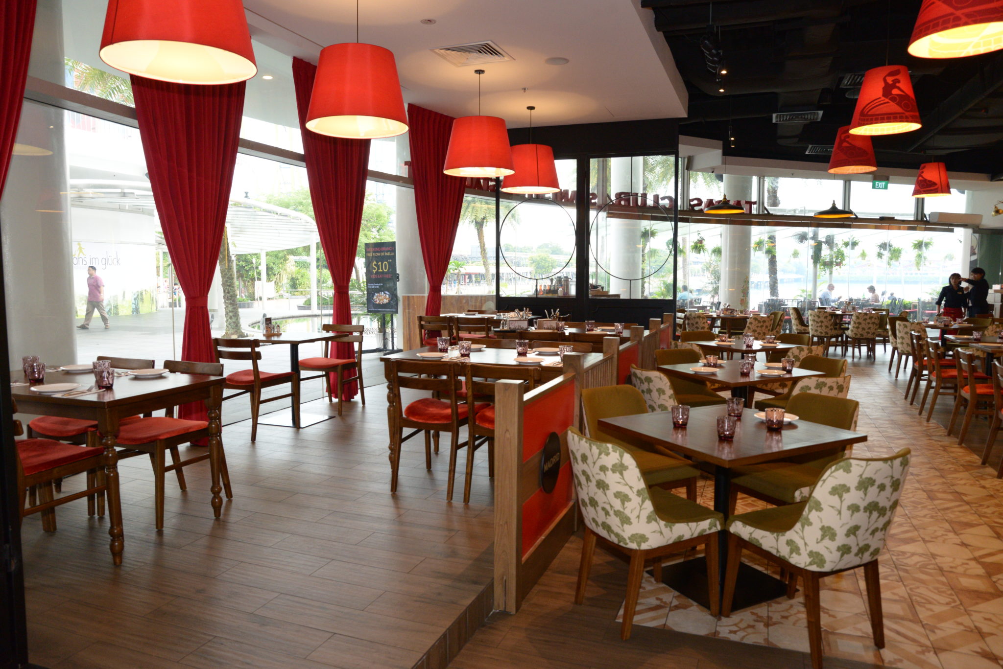 Tapas Club at Vivocity: Bigger and with a View