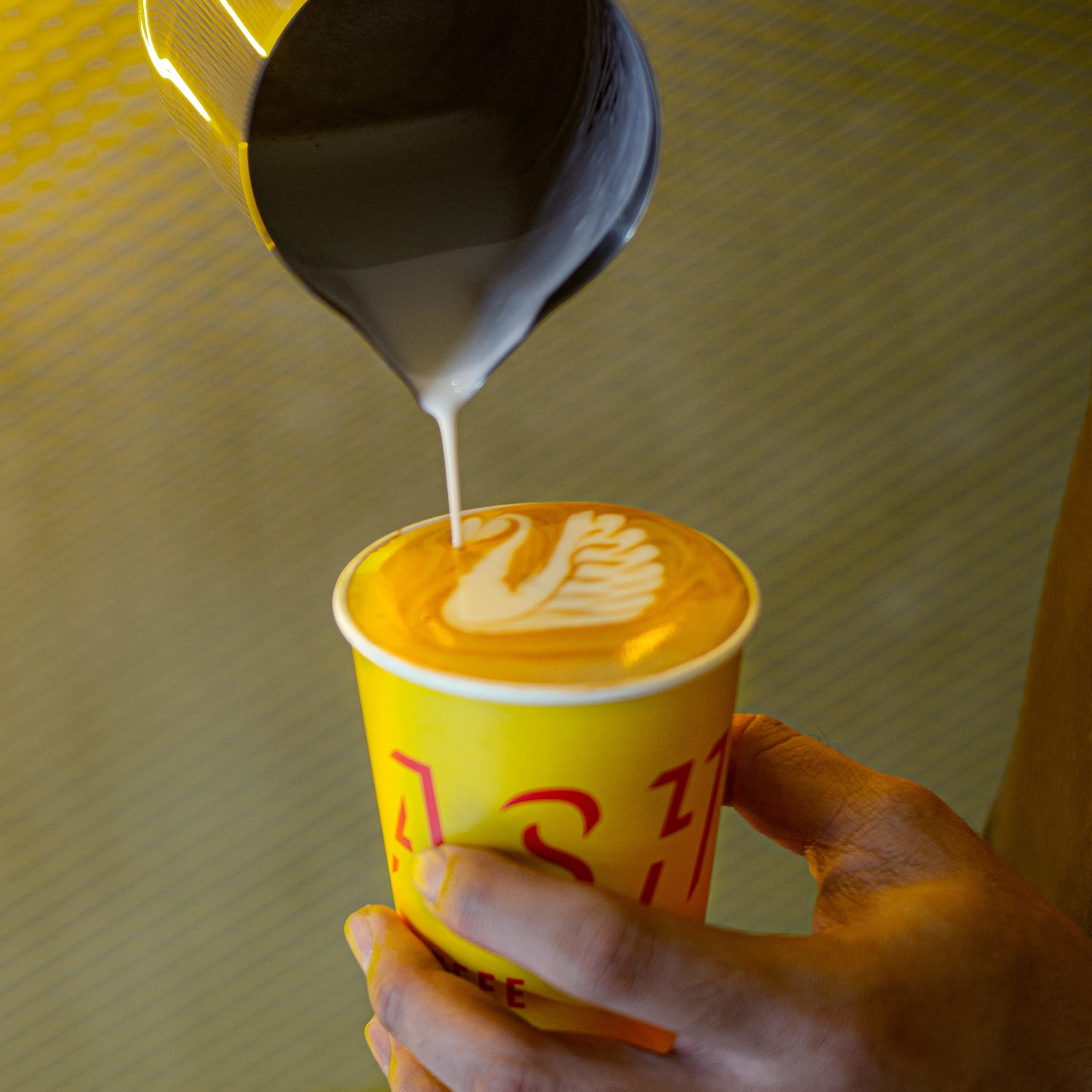 News-FLASH: Here’s how you can use Flash Coffee's Iced Coffee to give ...