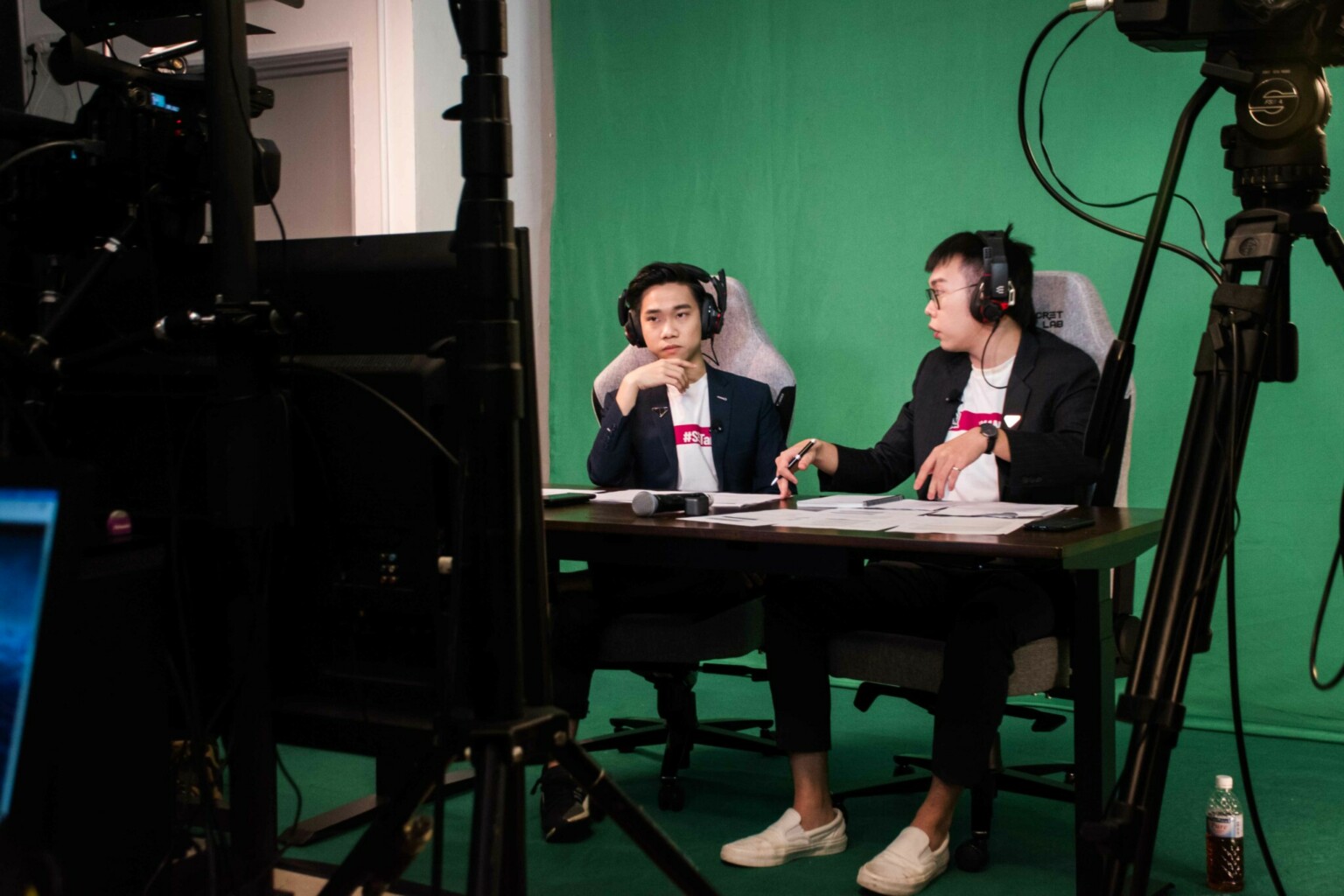 Behind the Mic: Shoutcasting for Esports with ABSTRACT (Eugene Eu)