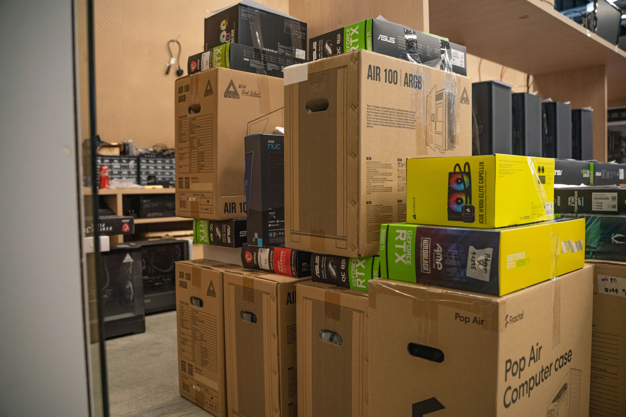 Making Your Dream PC: Behind-the-scenes of Dreamcore's PC-Building