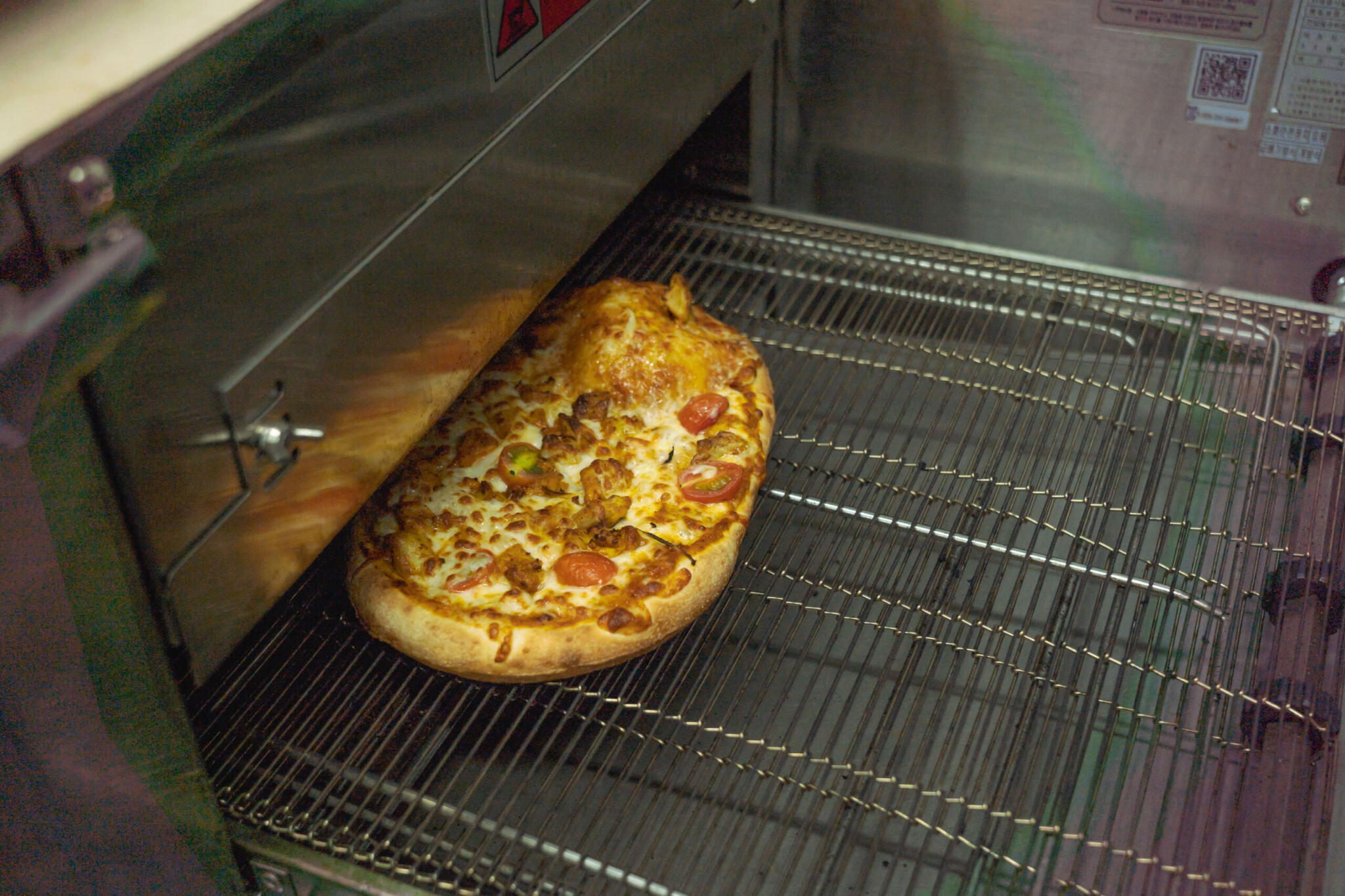Taste the Fusion: GOPIZZA India Edition in Pasir Ris Serves Indian ...