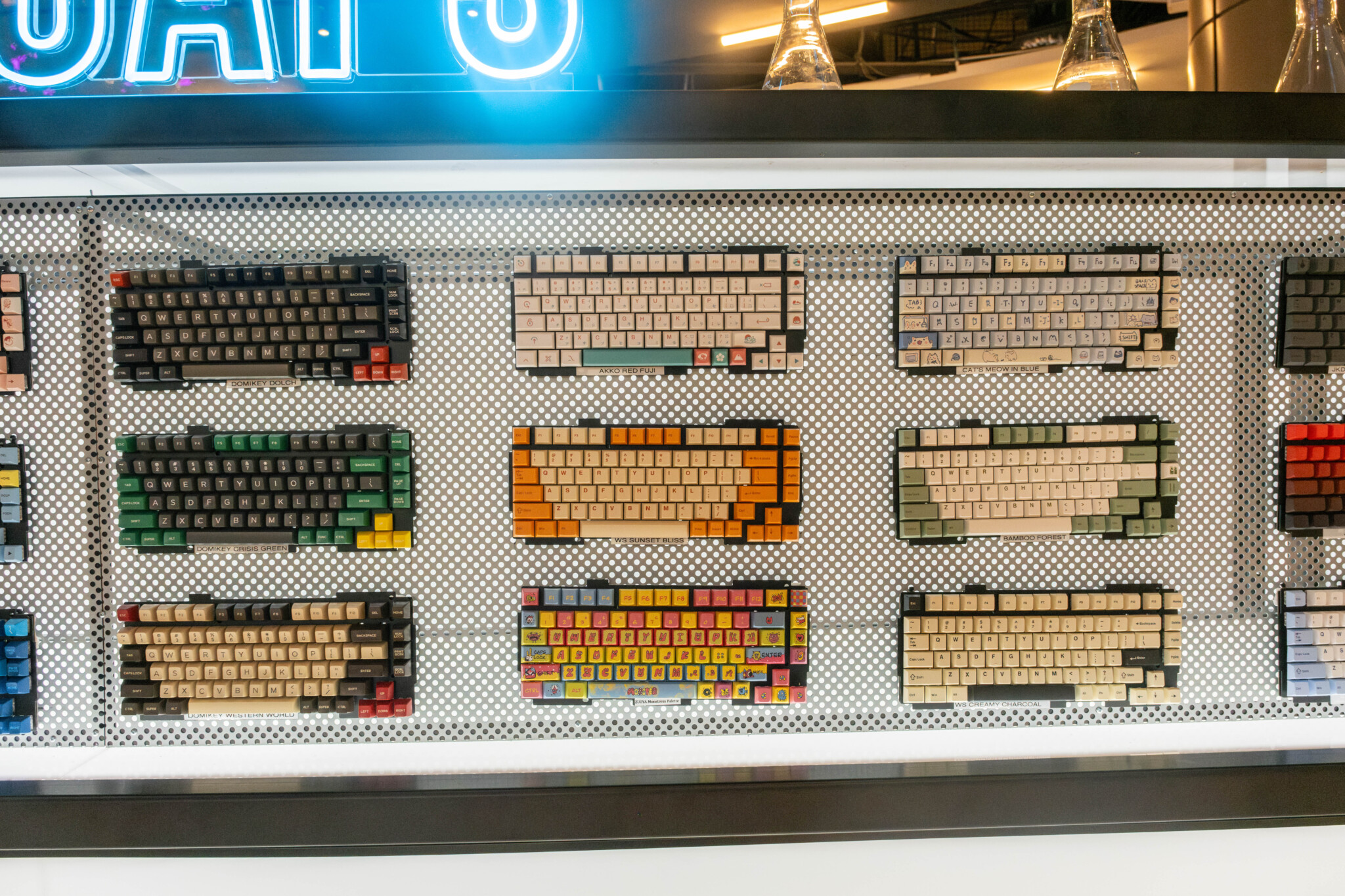The Laboratory by RF: A new keyboard customiser physically enters ...