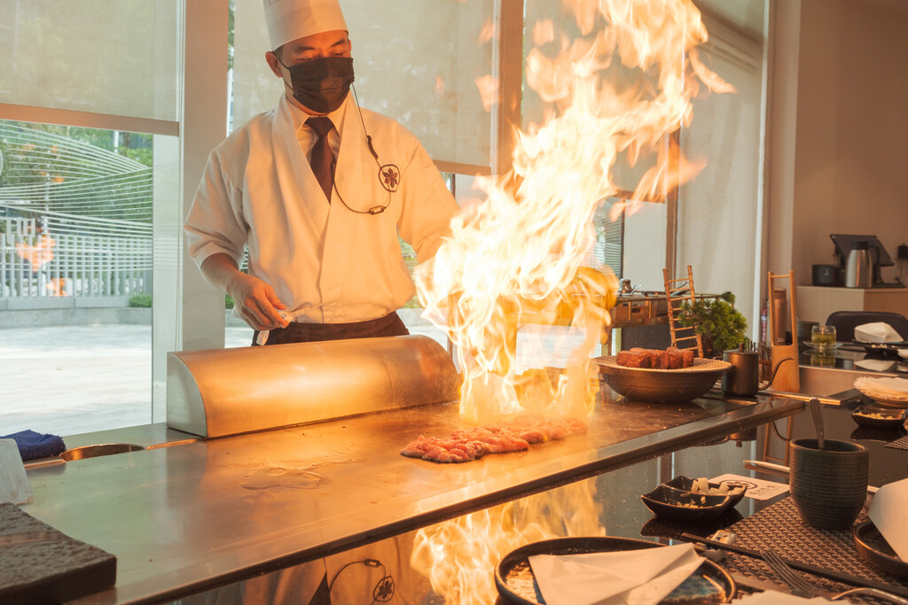 8 Premium Casual Restaurants in Singapore to Upgrade Your Dining Experience